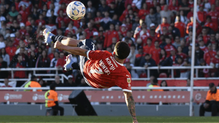 El gol de chilena de Santiago Montiel, nominado al premio Puskás de la ...